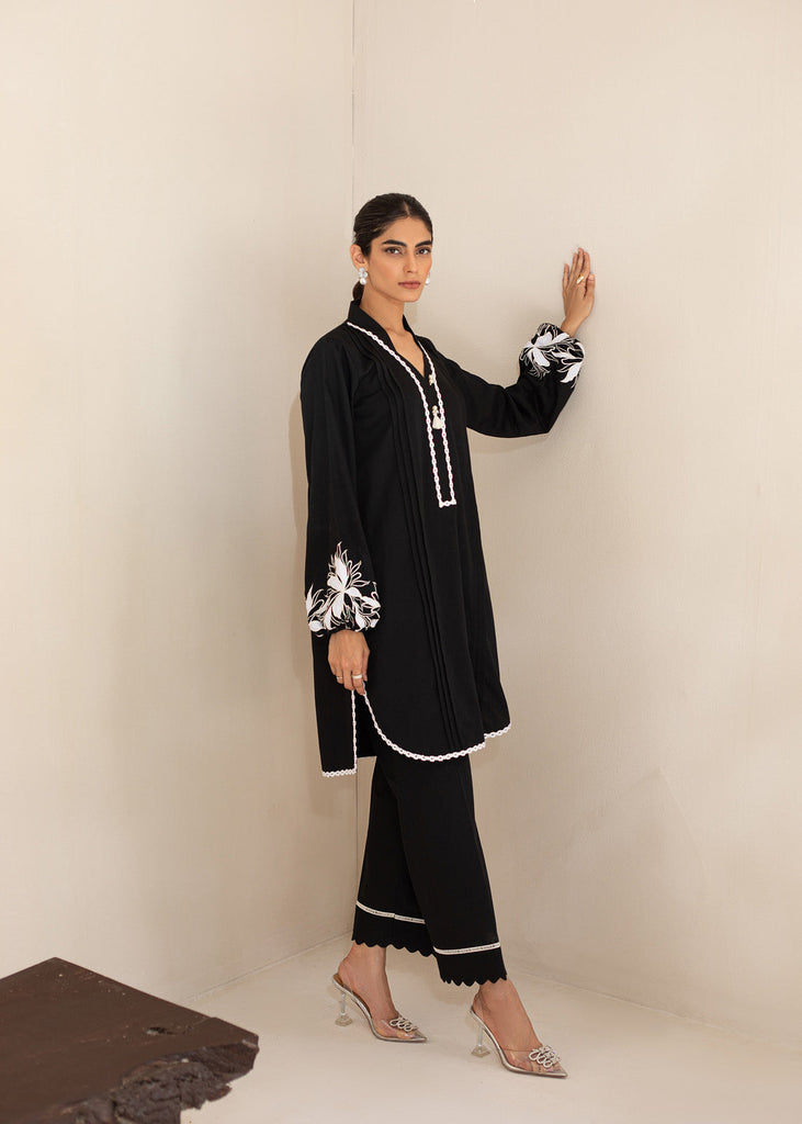 Sana Abbas Designer – Sana Abbas Global